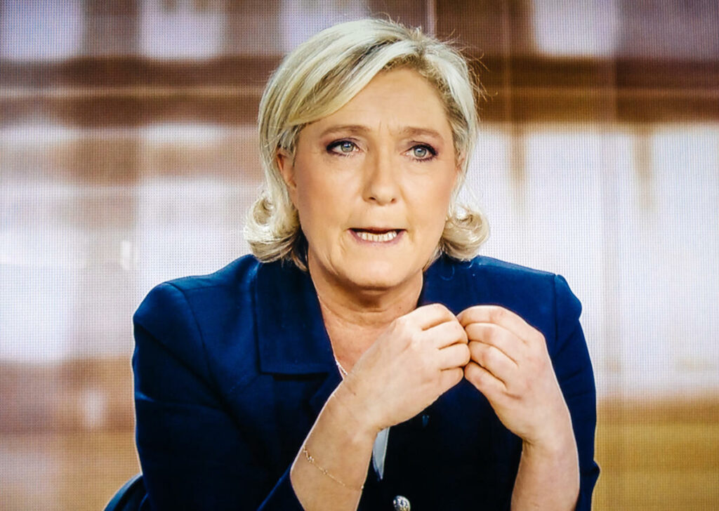 Marine Le Pen ferme la porte à Sarah Knafo pour les municipales ...